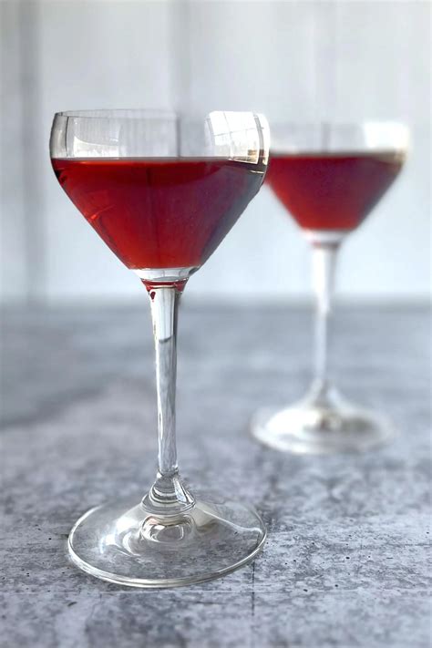 Red Wine Cocktail Glass At Roger Krug Blog