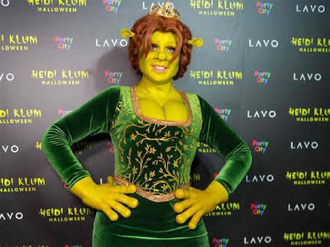 Here S What Heidi Klum The Queen Of Halloween Dressed For Annual Halloween Party