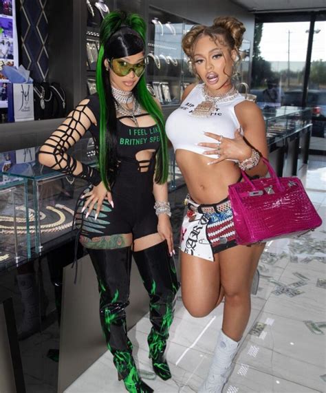 4 Hot Sexy Fendi Da Rappa Bikini Pics