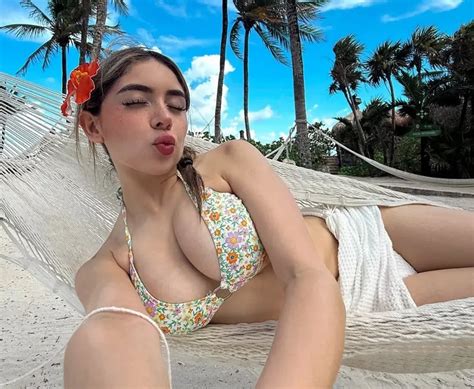 Karen Torres Es Toda Una Personalidad En Internet Fotos México Ya