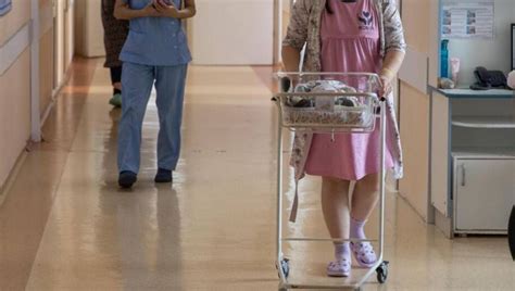 Коли у Наталії наро дилася дитина вона була у ступорі адже 9 місяців вона навіть і не