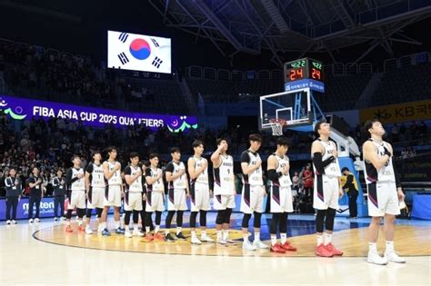 ‘바닥없는 추락 대한민국 농구 Fiba 11월 랭킹 54위로 또 내려앉아…올림픽 목표 아직은 ‘꿈이다 Mk스포츠