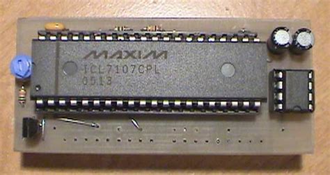 ICL7107 / ICL7106 - Digital Voltmeter