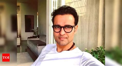 Rohit Roy To Star In Sam Bhattacharjees Indo British Sci Fi Film Irah Hindi Movie News