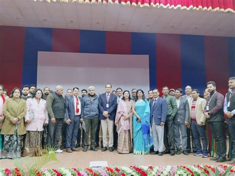 Seminar On How To Reduce The Gap Between School College Education And