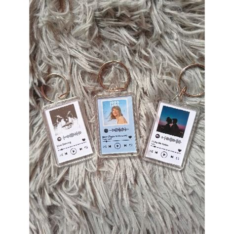 Souvenir Acrylic Keychain Customized Keychain Photo Insert Spotify Code Keychain Shopee