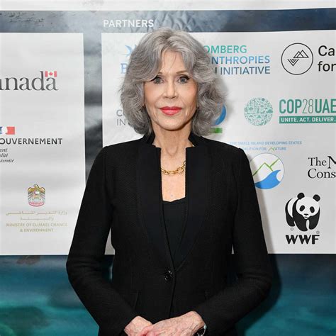 Jane Fonda Traded Her Signature Pixie For A Curly Bob