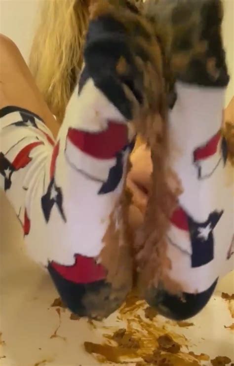 Scat footjob ThisVid 日本語で