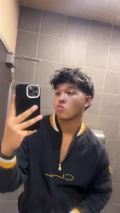 Hernandez Thonyy Hernandez • Instagram Photos And Videos