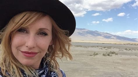Who Is Kari Byron Host ‘mythbusters Loses Three Hosts Gaxxy