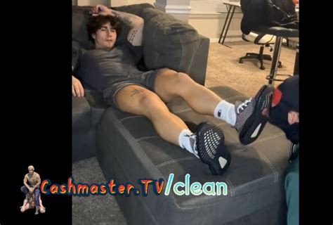 Good Bitch Shock Collar To Kiss And Lick My Thisvid Com