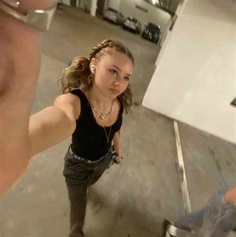 Pin På Ruby Rose Turner