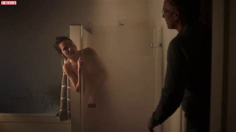 Nackte Ellen Parren In Klem