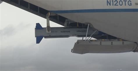 Darpas Gremlin Aerially Launched And Recovered Drone Completes Test Flight Aerospace Testing
