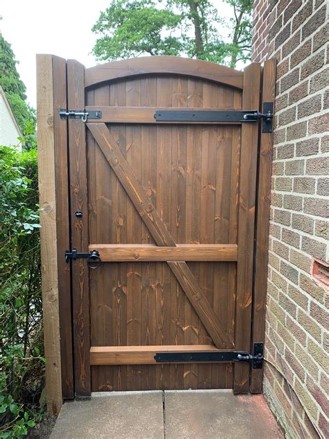 Wooden Side Gate Lymm Design Stellar Gates
