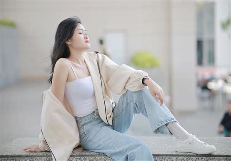 Beautiful Girl Sitting Photos Download The Best Free Beautiful Girl