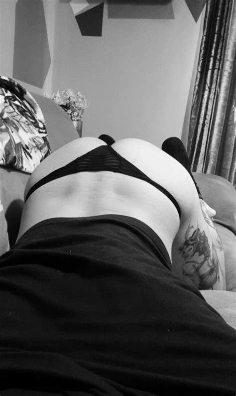 Bent Over In Thongs 19 Pics Xhamster
