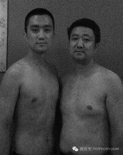 Un padre y su hijo se toman la misma foto durante 27 años La última es TAN HERMOSA