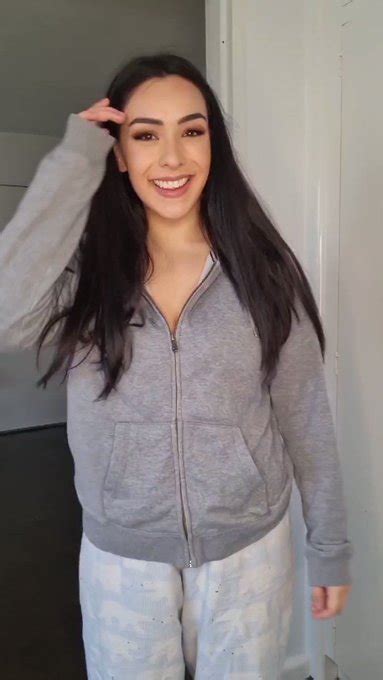 Tw Tiktoks Leah Wilde Top 008 On Of Pictures And Videos From
