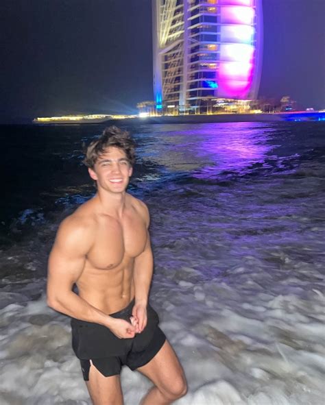 Kyle Kuznik Beautyallaroundus25 On Tumblr