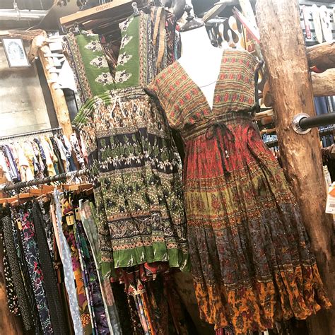 【可愛い古着屋特集】アメカジの聖地！沖縄の女子向け古着屋11選。 ピュアラモ（purelamo）｜あなたの生活にかわいいを届ける