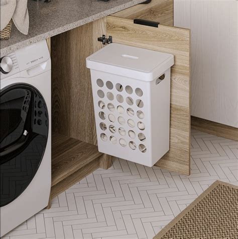 Кошики для білизни в ванну кімнату