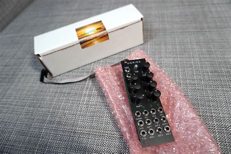 calsynth ugrids micro mutable grids 2022 matte black reverb