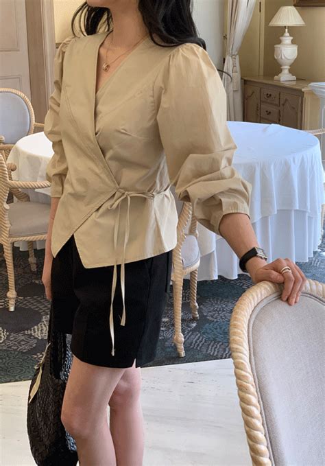 루앤 리본 랩블라우스bl 2color 에이블리