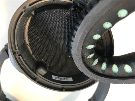 How To Replace Earpads Cushions On Your Bose Quietcomfort Livets Sm Ting
