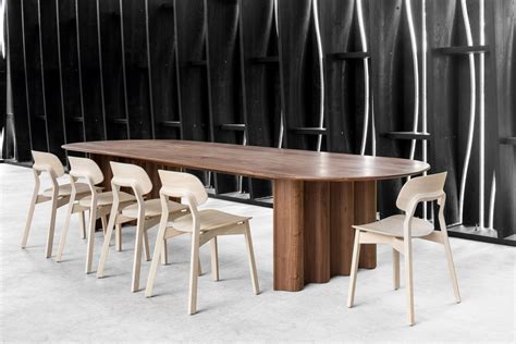 Läufer And Keichel Design Table With Ribbon Like Legs For Zeitraum