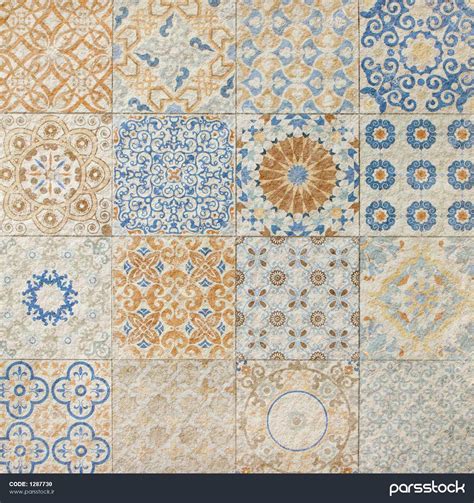 دکوراسیون دیوار کاشی های سرامیکی رنگارنگ 1287730