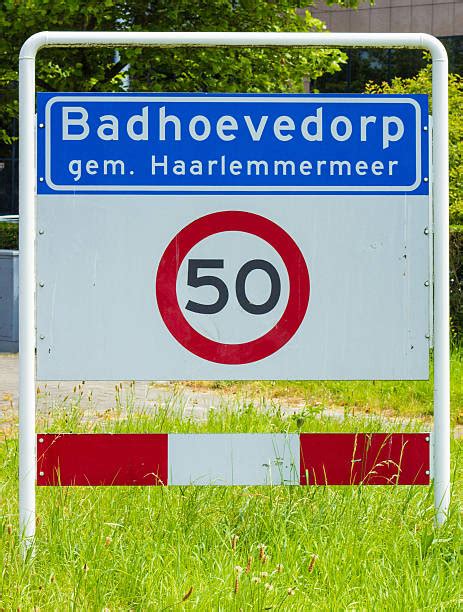 60+ 50 Kilometer Photos Stock Photos, Pictures & Royalty-Free Images ...