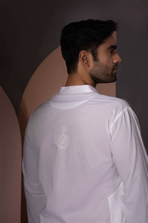 Classic Chikankari Jaali Gala Nandini Agarwal