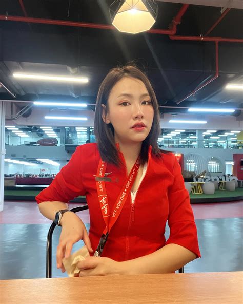 Hi Captain 👨‍ ️ What Would U Like To Drink ☕️🍵 Coffee Tea Or Me🤣😅