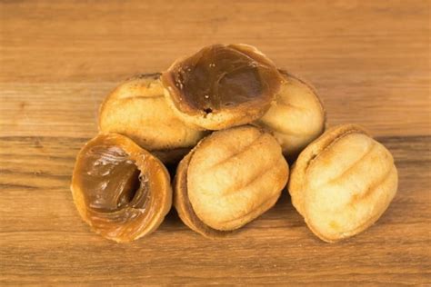 Горішки зі згущеним молоком 10 рецептів приготування в горішниці на газу з покроковими фото