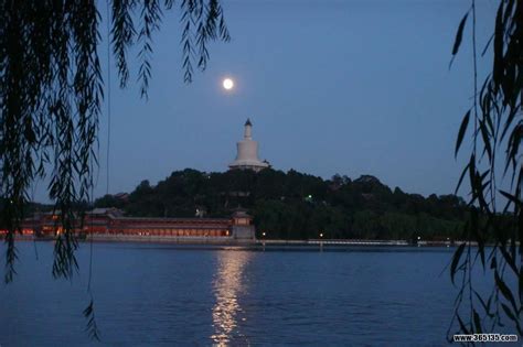 北海公园 中国旅游资讯网365135com