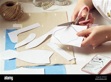 Scissors Cutting Different Shapes Hi Res Stock Photography And Images Alamy