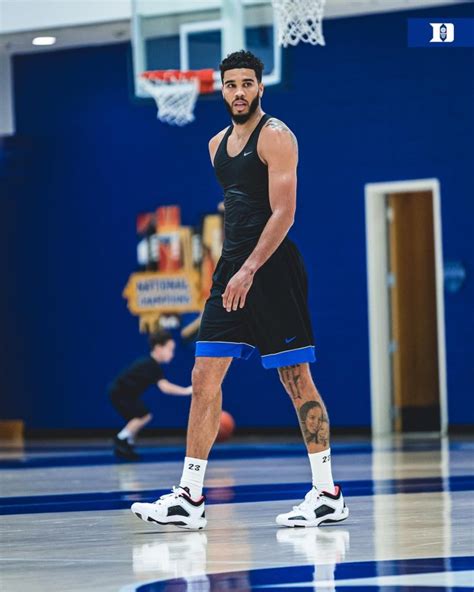 新聞分享 Jayson Tatum 穿的新鞋是 Air Jordan Xxxvii Low 還是個人簽名款？