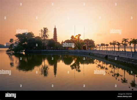 West Lake And Water Reflection Of Tran Quoc Pagoda The Oldest