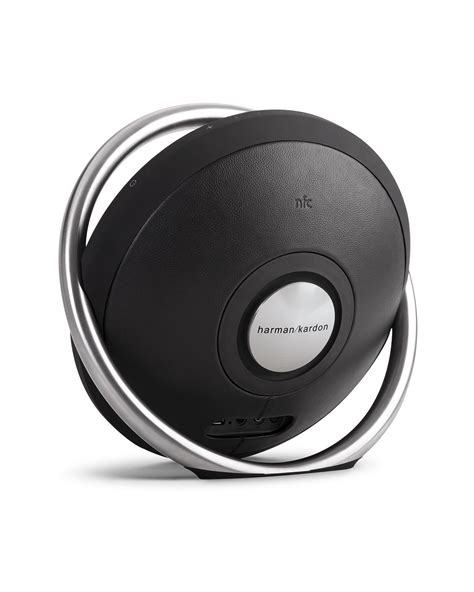 Electronics store. Harman Kardon Onyx