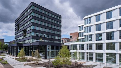 Ensemble Van Twee Vrij Indeelbare Kantoorgebouwen In Buiksloterham Opgeleverd Architectenweb Nl