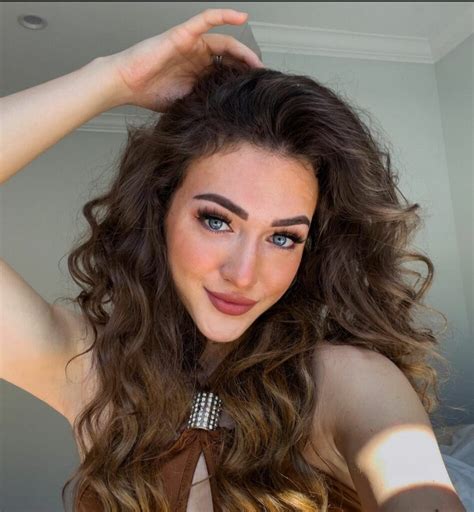 Evgeniya Lvovna Yevaleva Bio Wiki Age Height Info Boyfriend Tik Tok