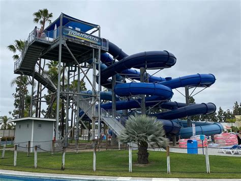 Photosvideo Knotts Soak City Water Park Reopens As Summer Season