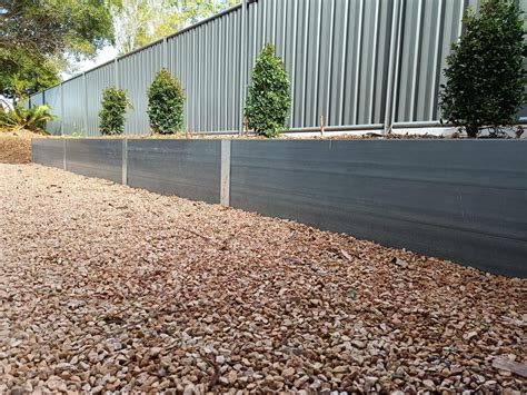 Benefits Of Composite Retaining Walls Ezzy Fit Composite Retaining