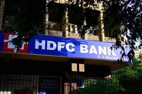 Cheque Bounce Cases HDFC Bank Uses WhatsApp E Mail To Send Summons