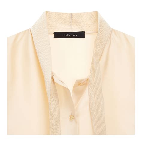 Della Lana델라라나 스트랩 넥 실크 블라우스 Sivillage 에스아이빌리지 Della Lana델라라나 스트랩 넥 실크 블라우스 Sivillage 에스아이빌리지