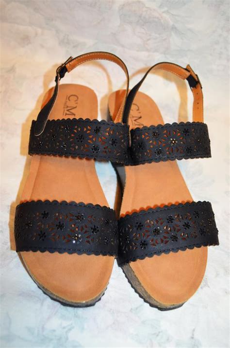 Красиві босоніжки 41 розмір C M Paris — ціна 585 грн у каталозі