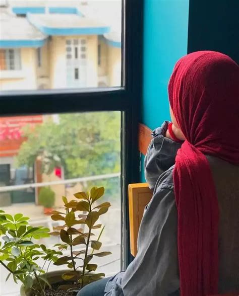 47 عکس دختر از پشت سر با شال طبیعی برای پروفایل ️ جدید و خاص