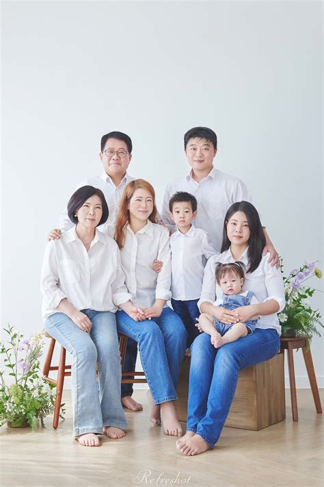 가족우정사진3인 이상 안내