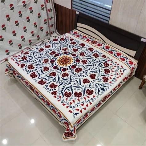 White Double Embroidered Cotton Bed Sheets For Home Size 90108 Inch
